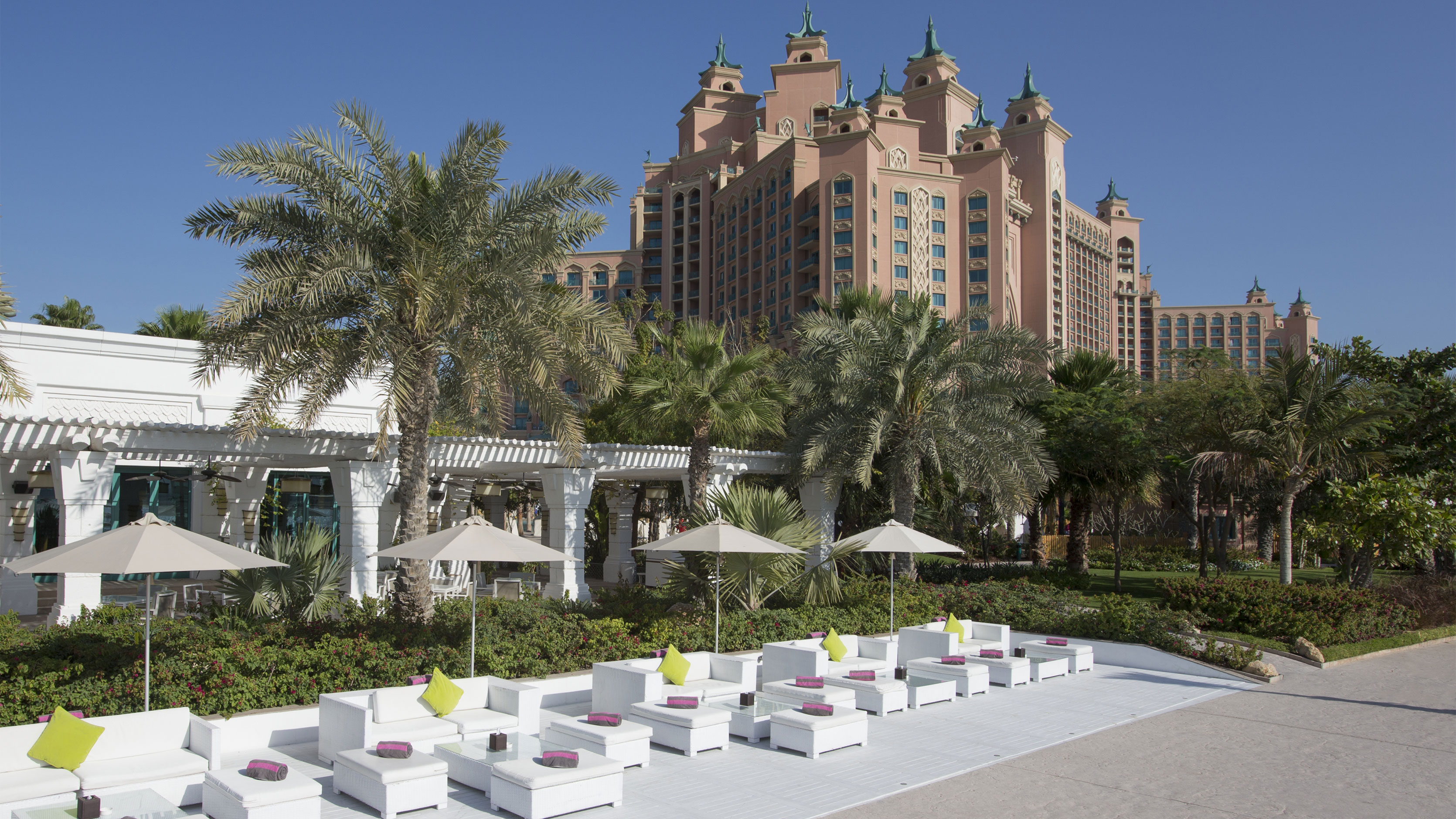 Dubai’s Best Beach Clubs | Departures Magazine